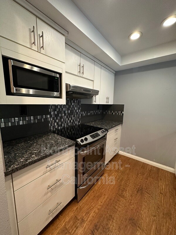 10669 San Diego Mission Rd Unit 208, San Diego, CA 92108 - Condo for ...