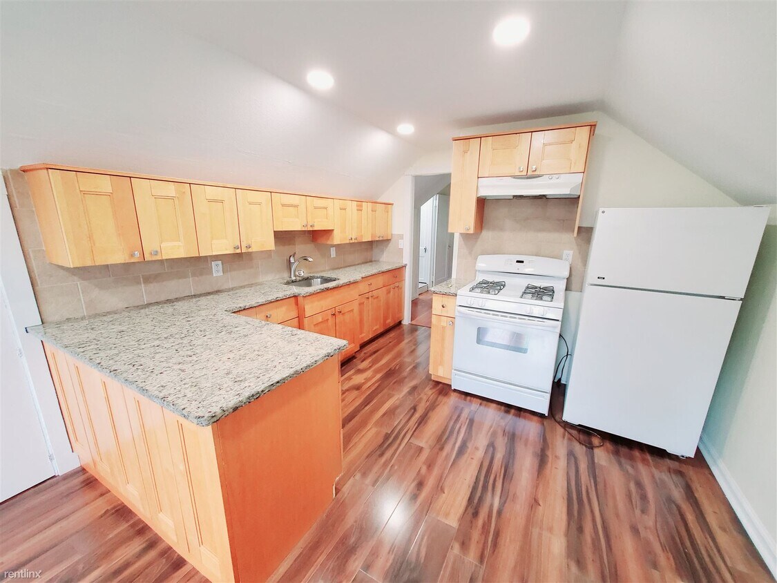 100 Colonial Rd Unit Apt 3, Stamford, CT 06906 - Condo for Rent in ...