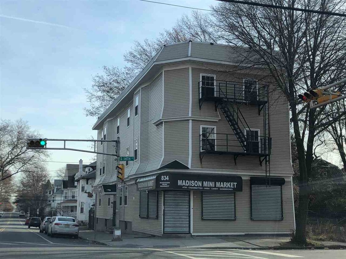 834 S 14th St, Newark, NJ 07108 - House Rental in Newark, NJ ...