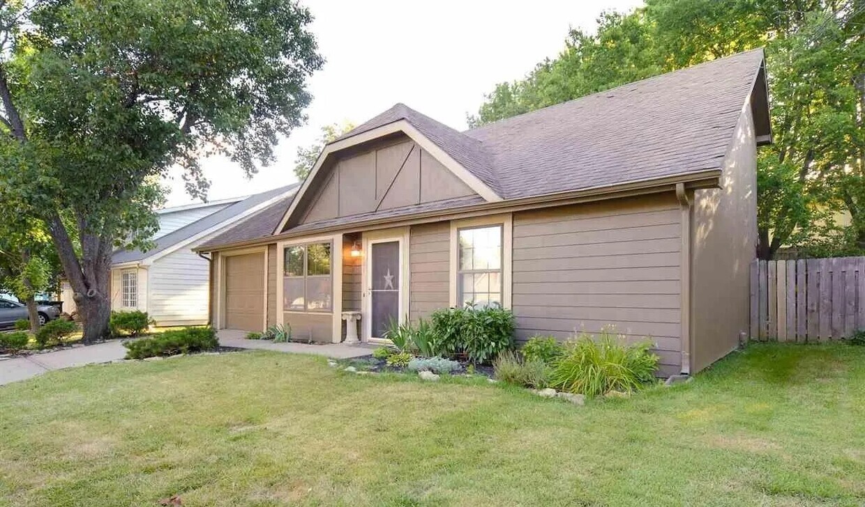 2401 Sequoia Ct, Lawrence, KS 66047 - House Rental in Lawrence, KS ...