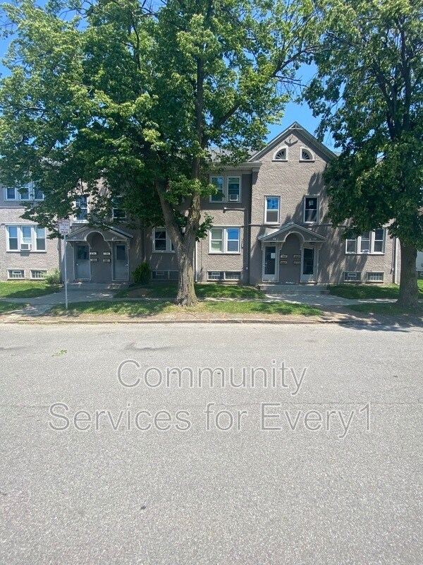 247 Roesch Ave Unit 45B upper, Buffalo, NY 14207 - Condo for Rent in ...