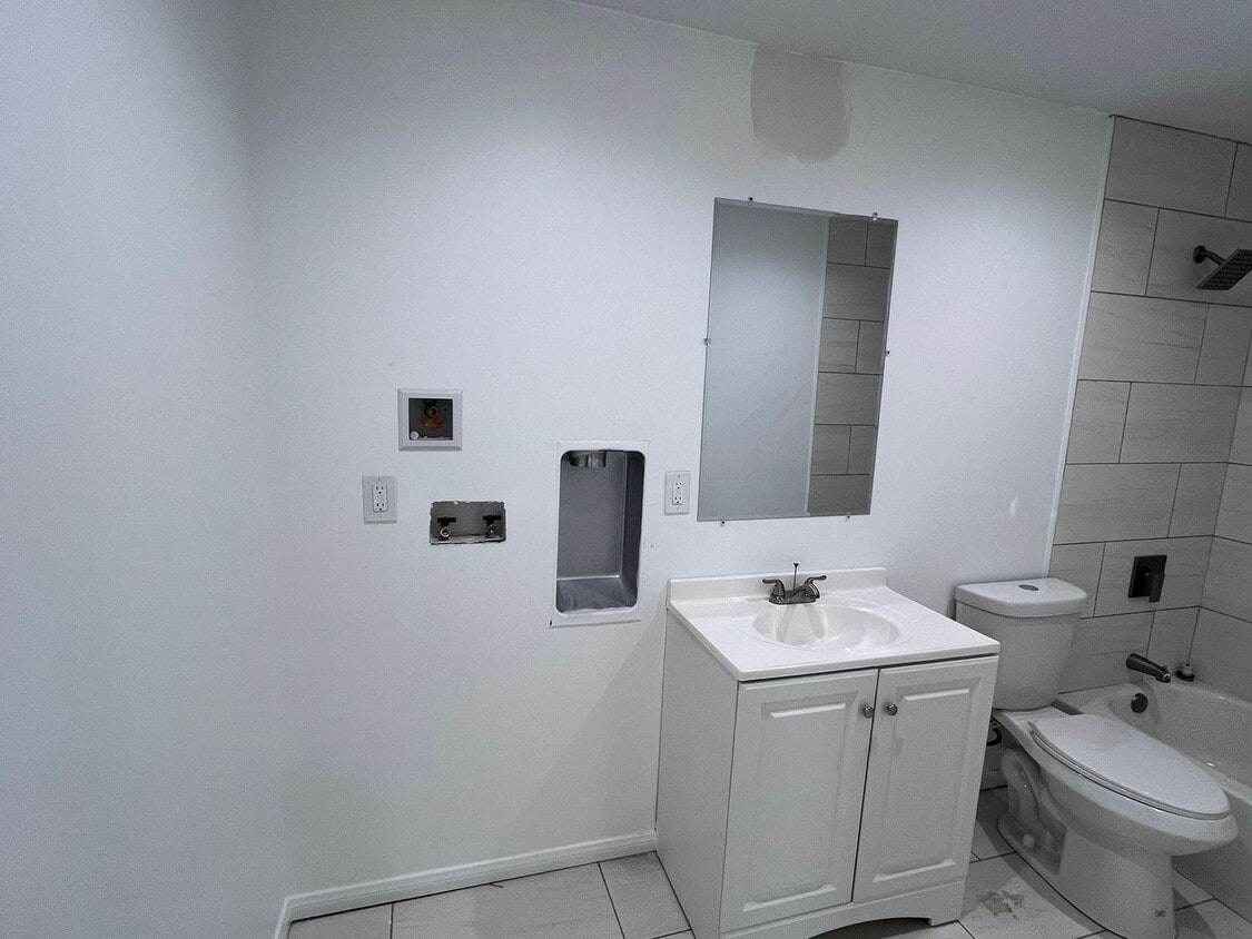 2458 Chestnut Ave Unit 2458 Chestnut Ave, Long Beach, CA 90806 - Room ...