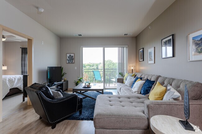 University Row - 725 University Row Madison, WI | Apartments.com