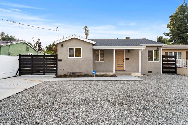 7421 Nestle Ave, Reseda, CA 91335 - House Rental in Reseda, CA ...