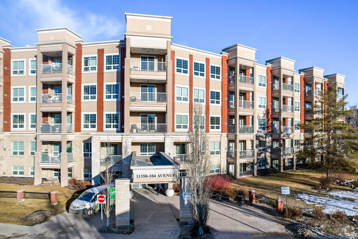 The Residences on 104th Apartments - 11230 104 Ave Nw Edmonton, AB ...