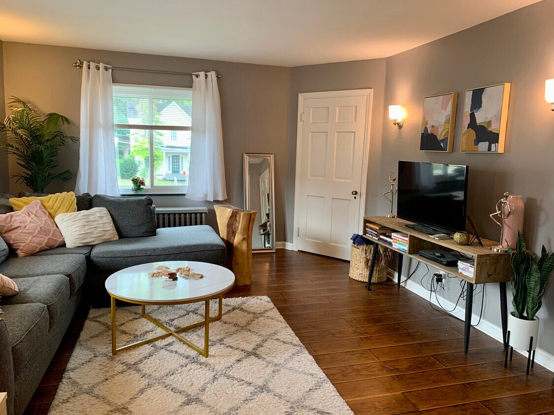 5845 Montgomery Rd Unit 4, Cincinnati, OH 45212 - 5845 Montgomery Rd ...