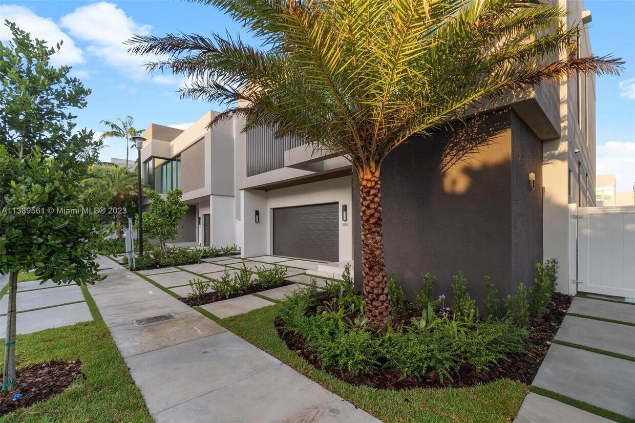 10541 NW 68th Terrace, Doral, FL 33178 - House Rental in Doral, FL ...