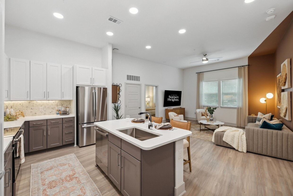 Alta Sunset Heights - 1617 Enid St Houston, TX 77009 | Apartments.com