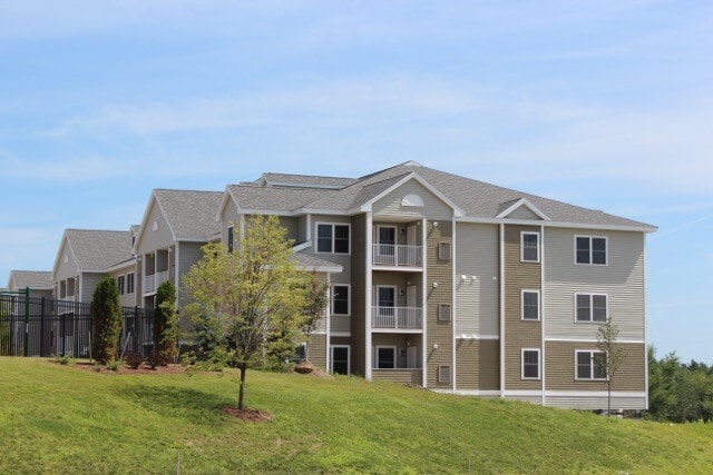 Cooper Lane Apartments, LLC - 11 Cooper Ln Bedford, NH 03110 ...