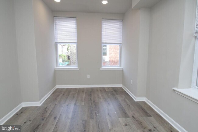 2833 W Oxford St, Philadelphia, PA 19121 - Townhome Rentals in ...