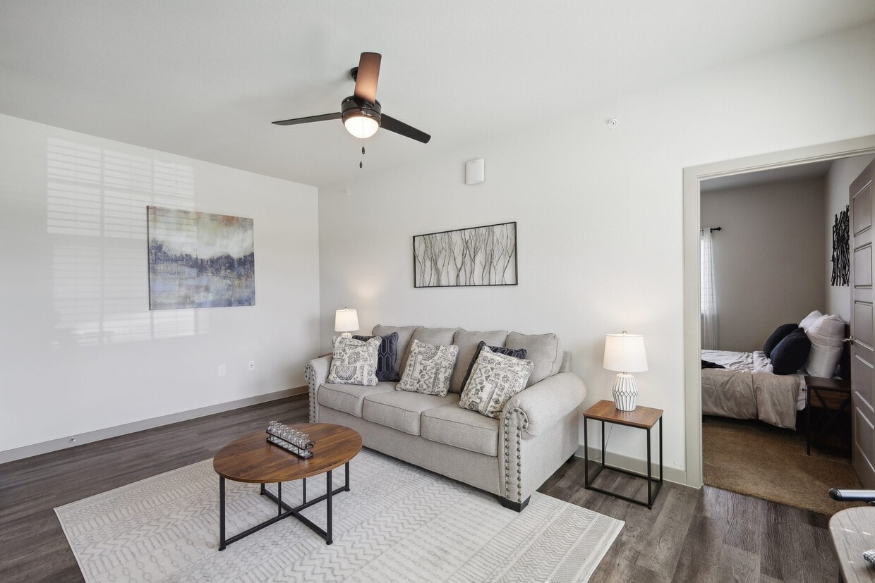 Azora Ranch Apartments - 5050 Azle Ave Fort Worth, TX 76106 ...