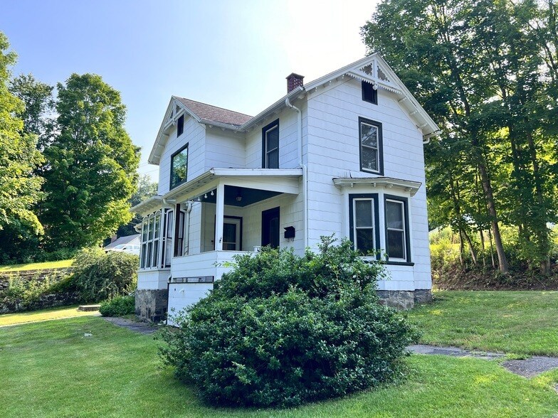 43 John St, Winsted, CT 06098 | Apartments.com