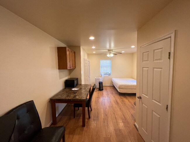 4282 Allison Cir, Fairfax, VA 22030 | Apartments.com