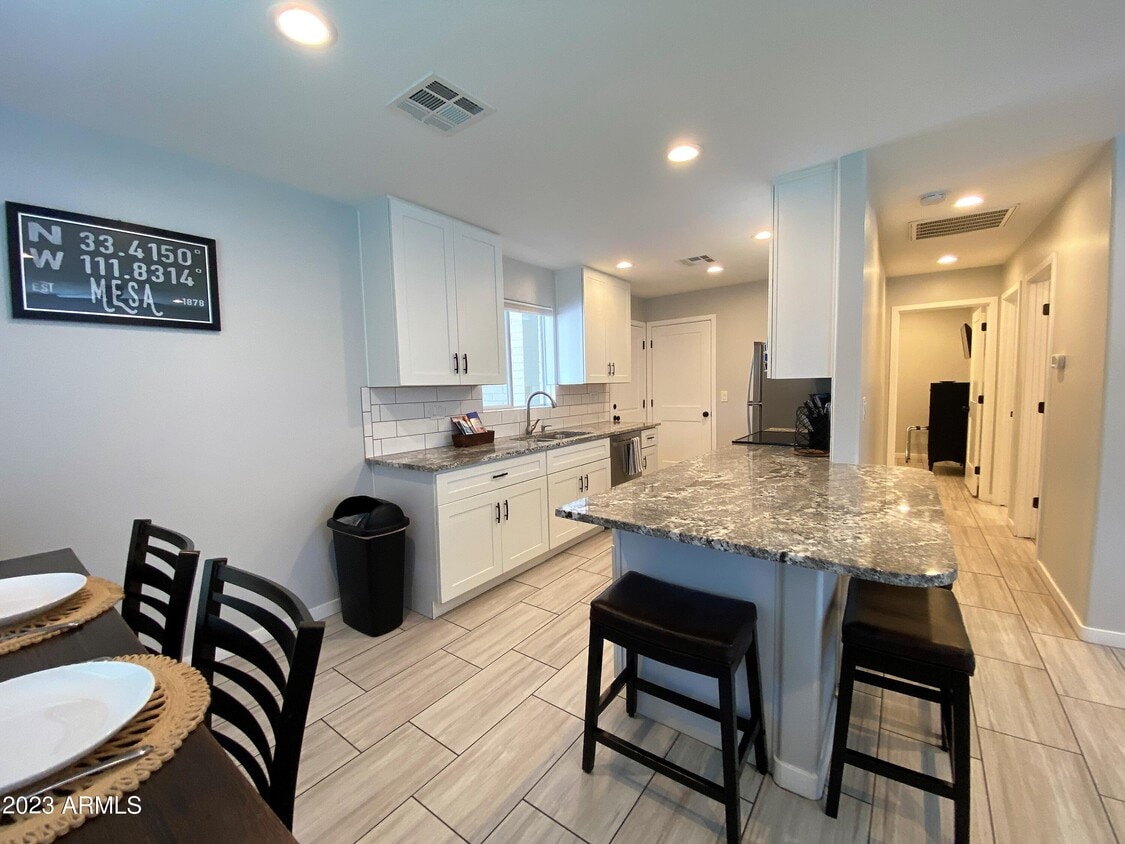 33 N Hobson, Mesa, AZ 85203 - House Rental in Mesa, AZ | Apartments.com