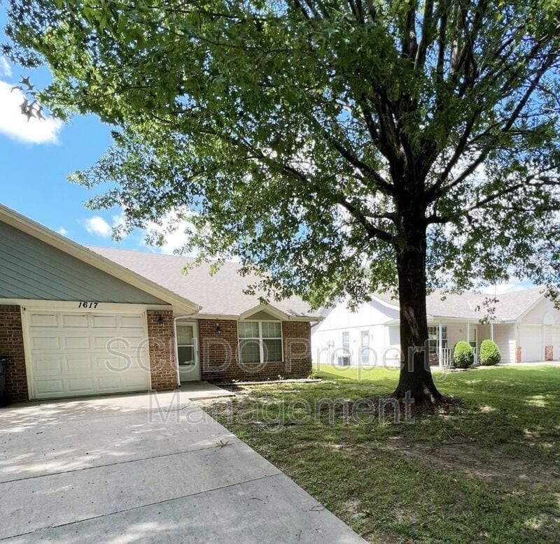 1617 SW 6th St, Blue Springs, MO 64014 - House Rental in Blue Springs ...