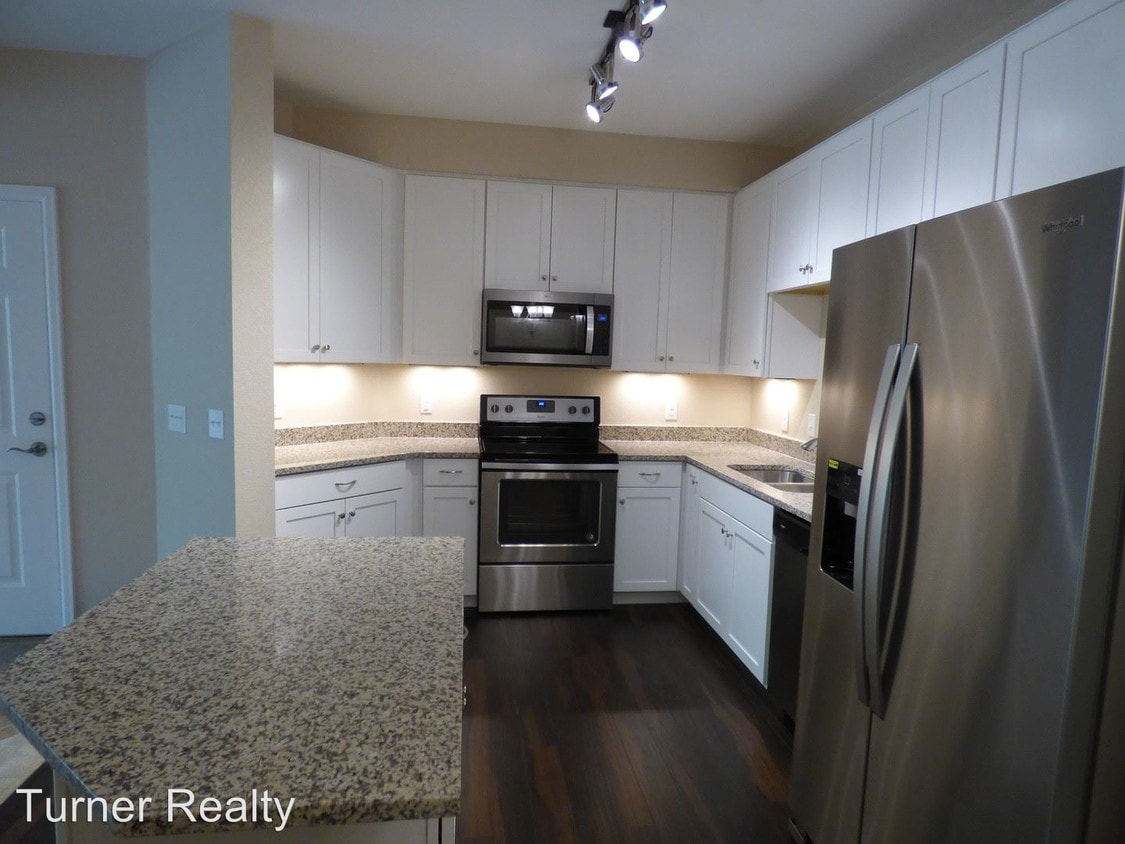 804 Summer Hawk Dr Unit #9207, Longmont, CO 80504 - Room for Rent in ...