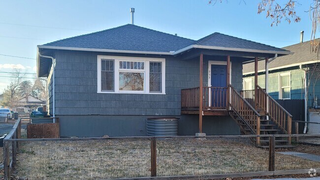 University Terrace Apartments for Rent with Hardwood Floors - Reno, NV ...