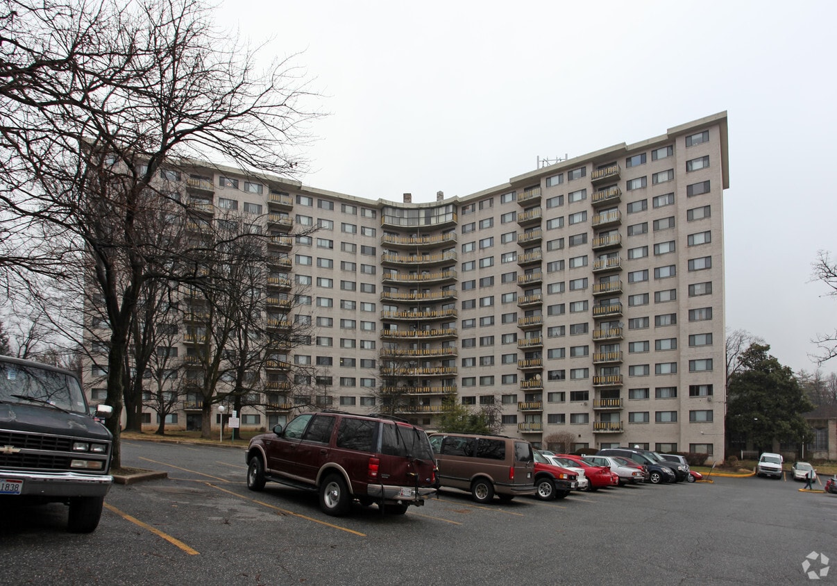 Pineway Towers Condominiums - 8830 Piney Branch Rd Silver Spring, MD ...