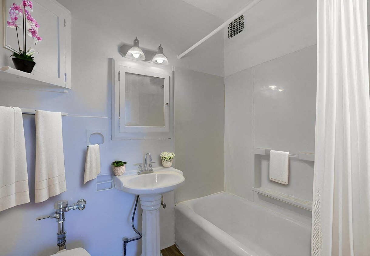 The Wolcott - 1410-1414 Marion St Denver, CO 80218 | Apartments.com