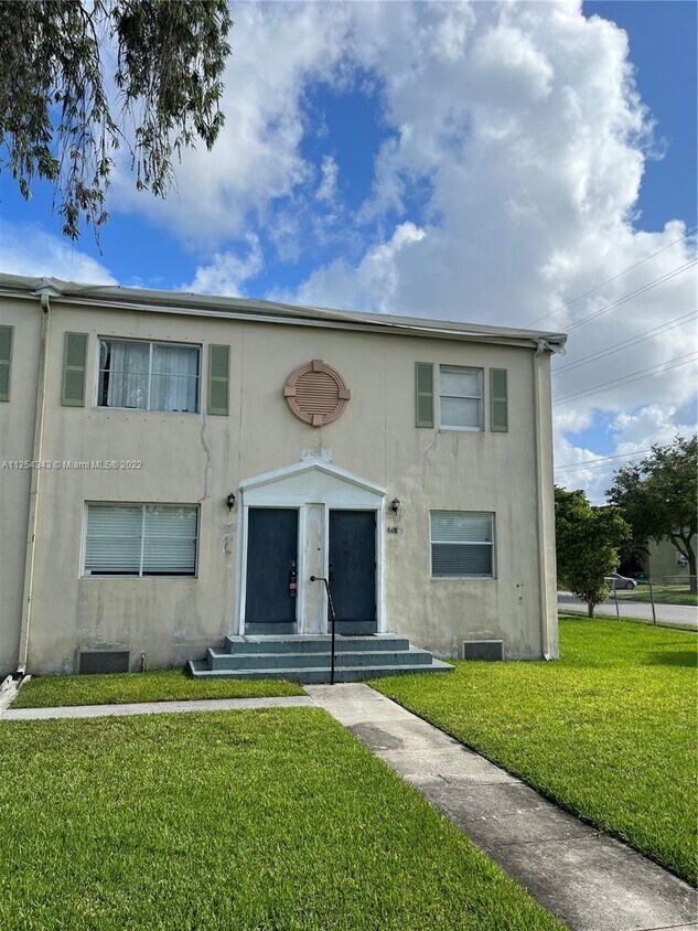 488 NW 85th Street Rd, Miami, FL 33150 - House Rental in Miami, FL ...