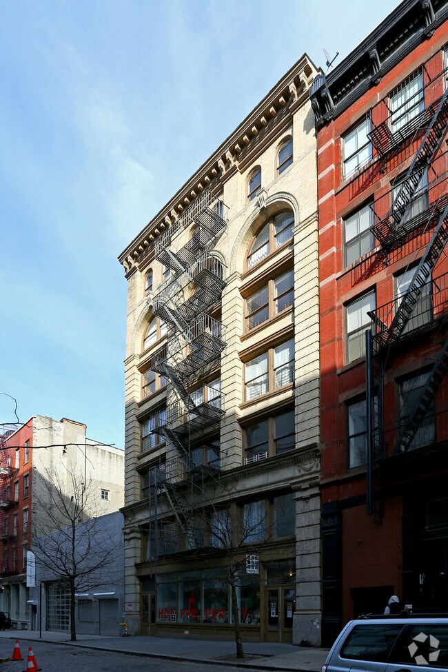 14 Wooster St, New York, NY 10013 Apartments - New York, NY ...