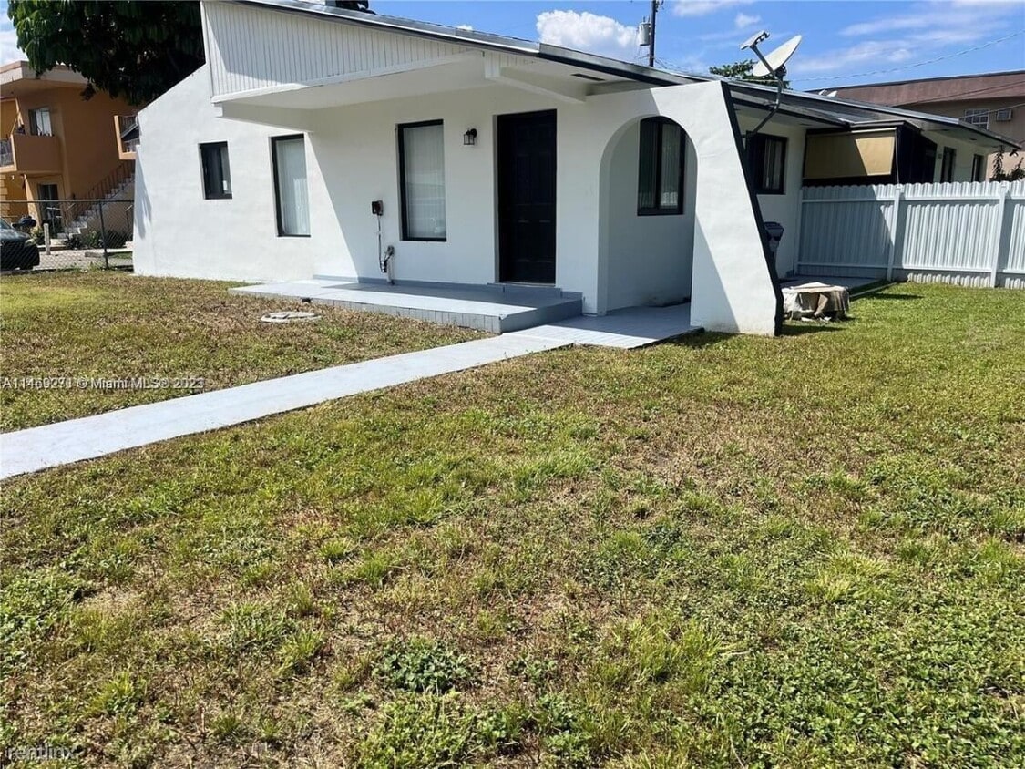 10801 SW 5th St, Miami, FL 33174 - House Rental in Miami, FL ...