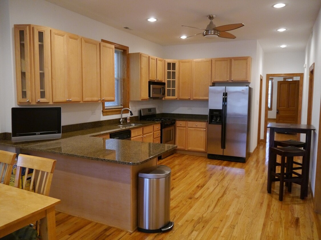 2911 N Talman Ave Unit 3, Chicago, IL 60618 - Condo for Rent in Chicago ...