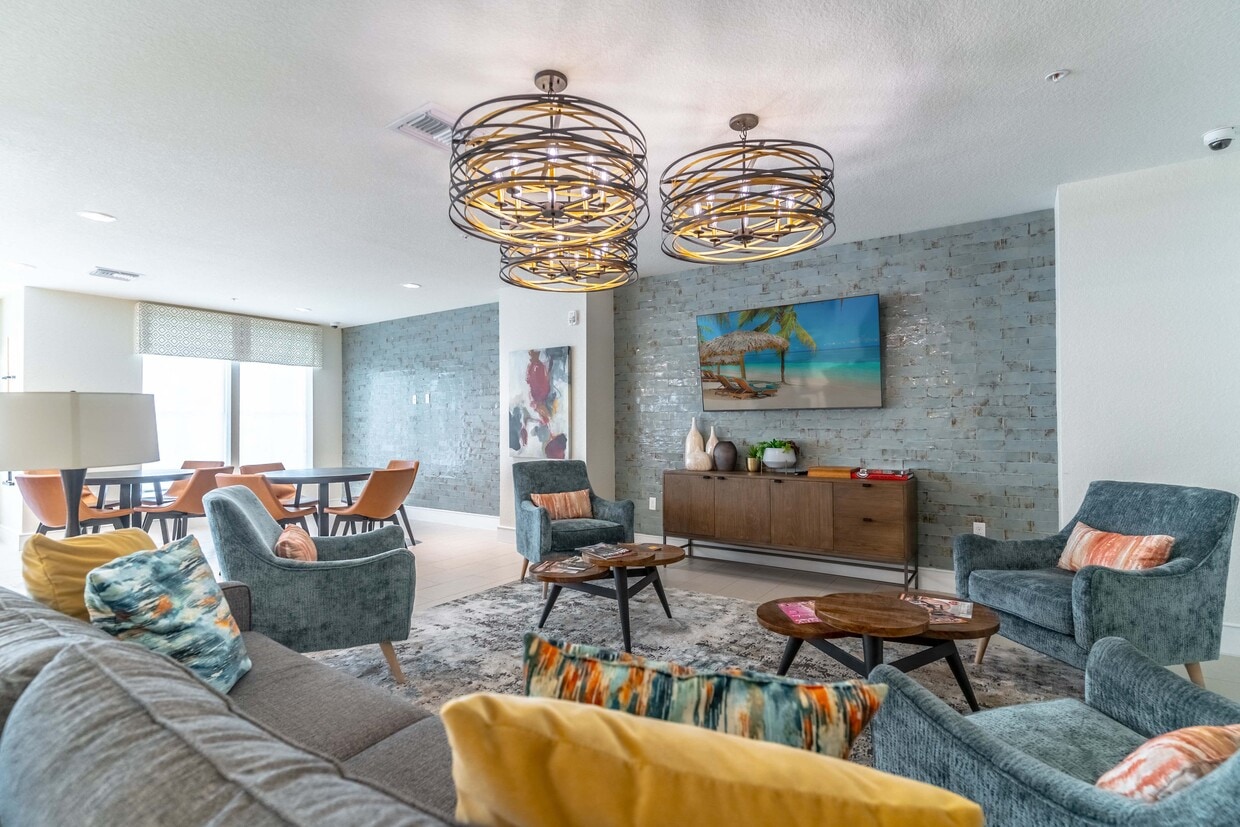Clyde Morris Senior Living Apartments - 1382 N Clyde Morris Blvd ...