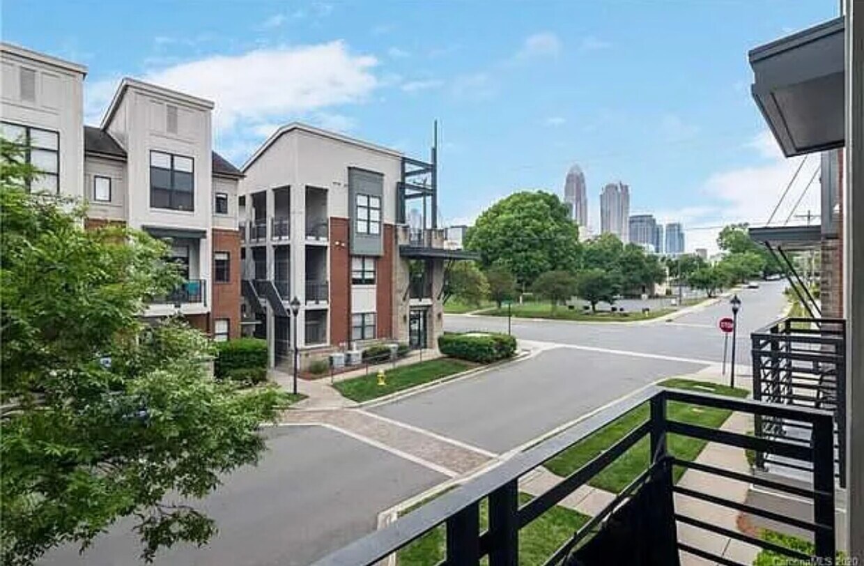 927 E 8th St Unit 927, Charlotte, NC 28204 - Condo for Rent in ...
