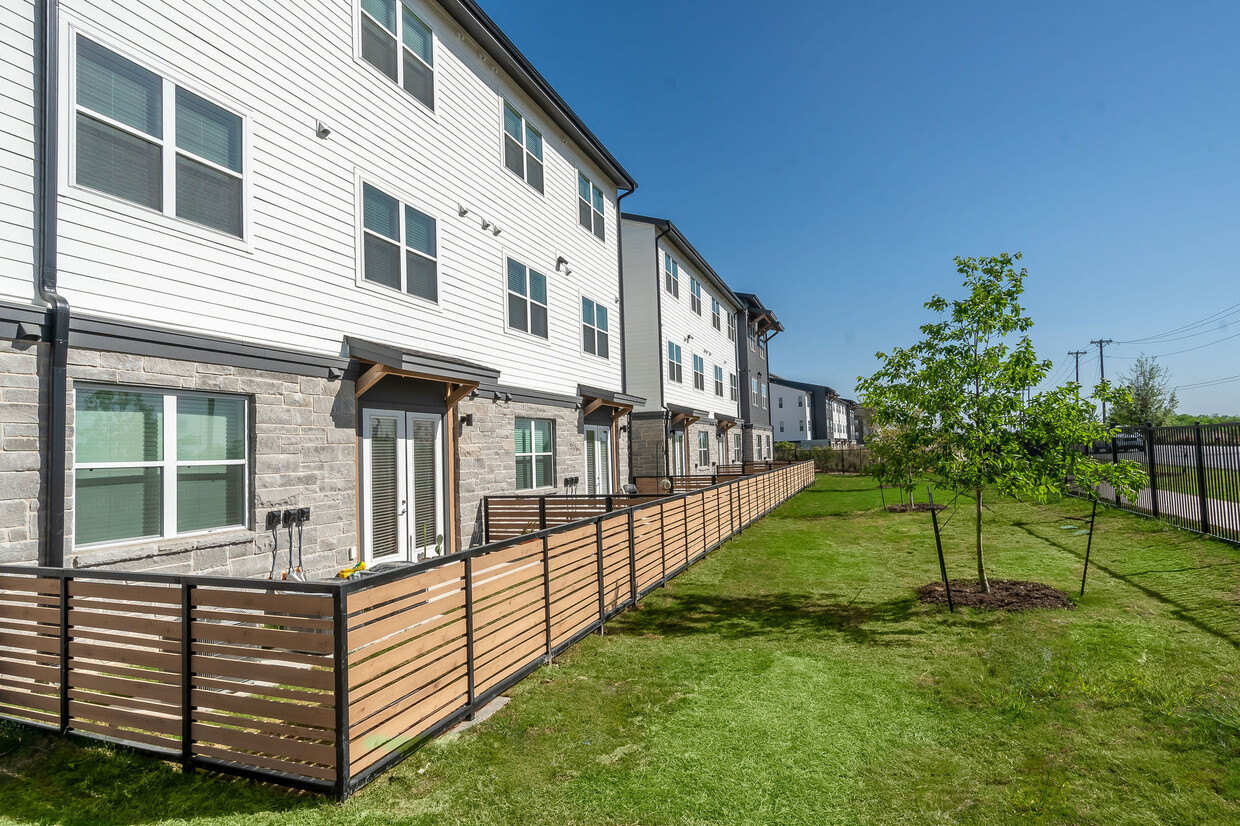 The Chloe - 3400 Kyle Crossing Kyle, TX 78640 | Apartments.com