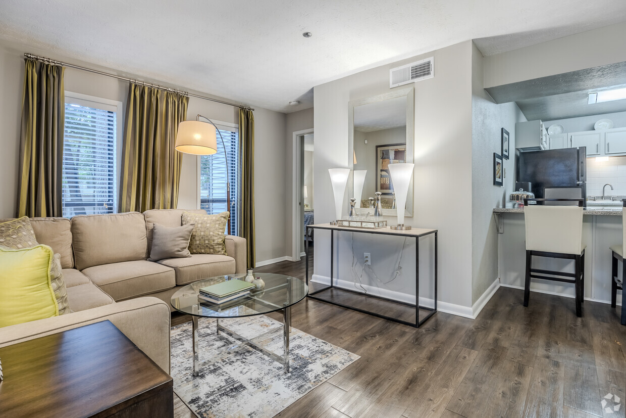East Perimeter Pointe Apartments Photos