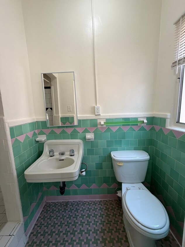 111 S Manhattan Pl Unit 206, Los Angeles, CA 90004 | Apartments.com