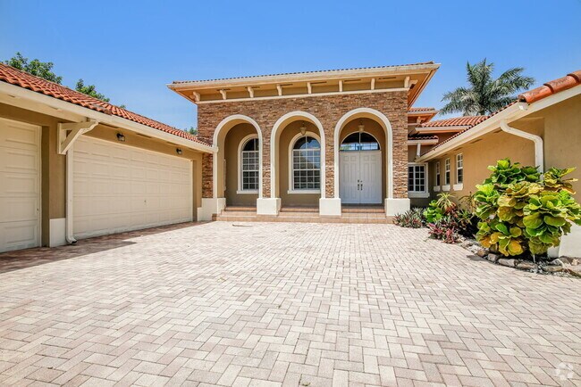 Renaissance Ranches Apartments for Rent with Hardwood Floors - Miami ...