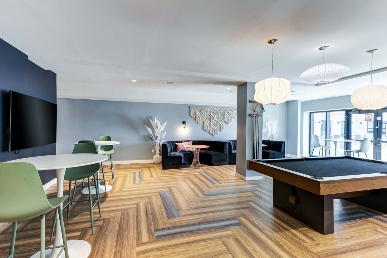 The Helmsman Student Living - 645 E Broughton St Savannah, GA 31401 ...