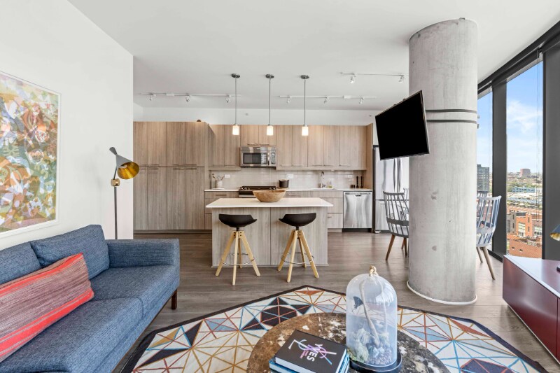 730 W Lake St, Chicago, IL 60661 | Apartments.com