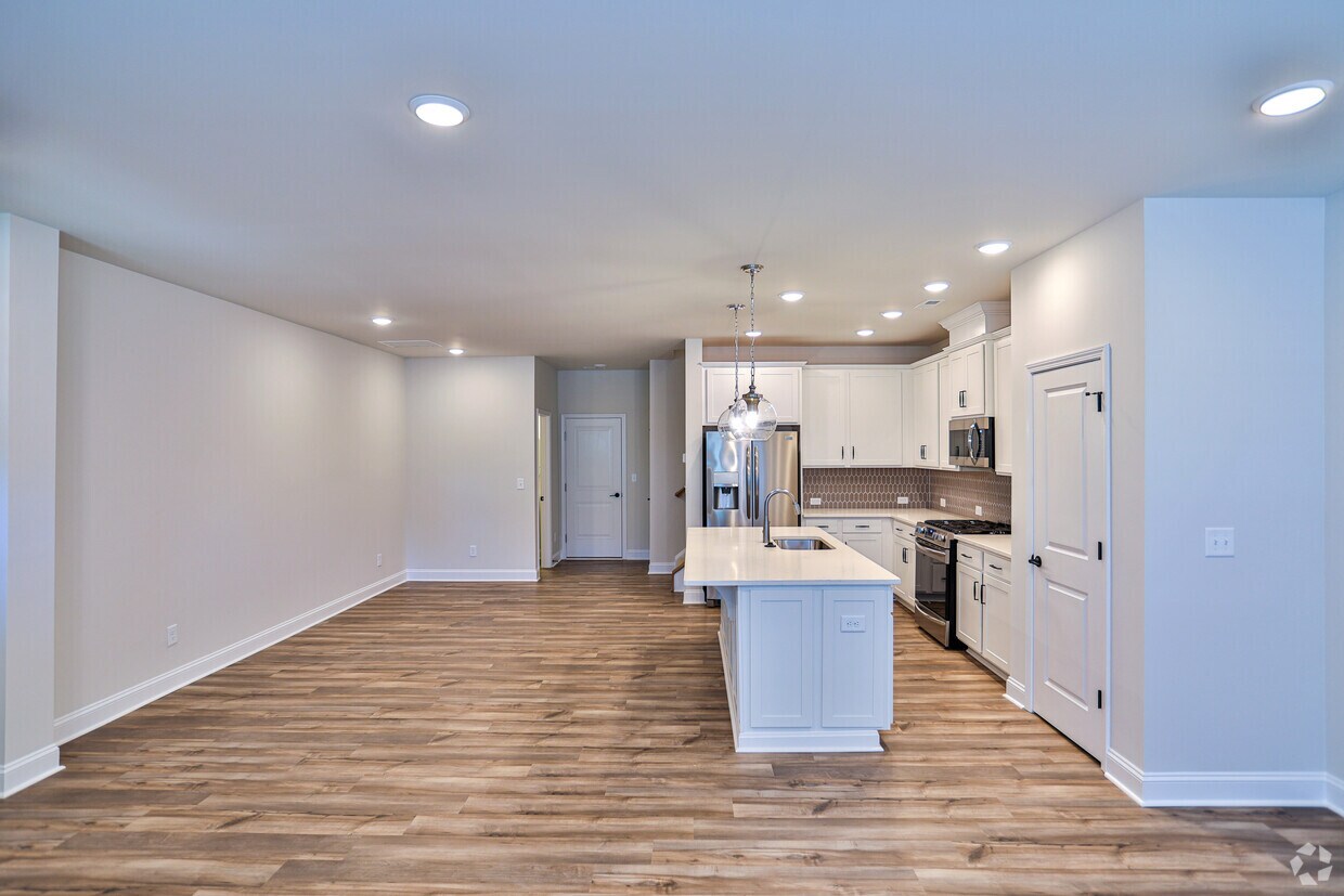 Cedar Ridge Townhomes Apartments - 13333 Settlers Trail Ct Charlotte ...