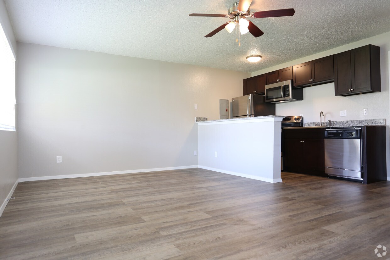 Paper Moon Apartments - Huntsville, TX | Apartments.com