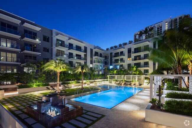 Port of Miami Apartments for Rent with a Walk-In Closet - Miami, FL ...