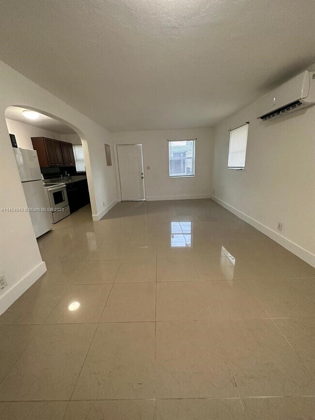 1922 Buchanan St Unit 1922, Hollywood, FL 33020 - Room for Rent in ...