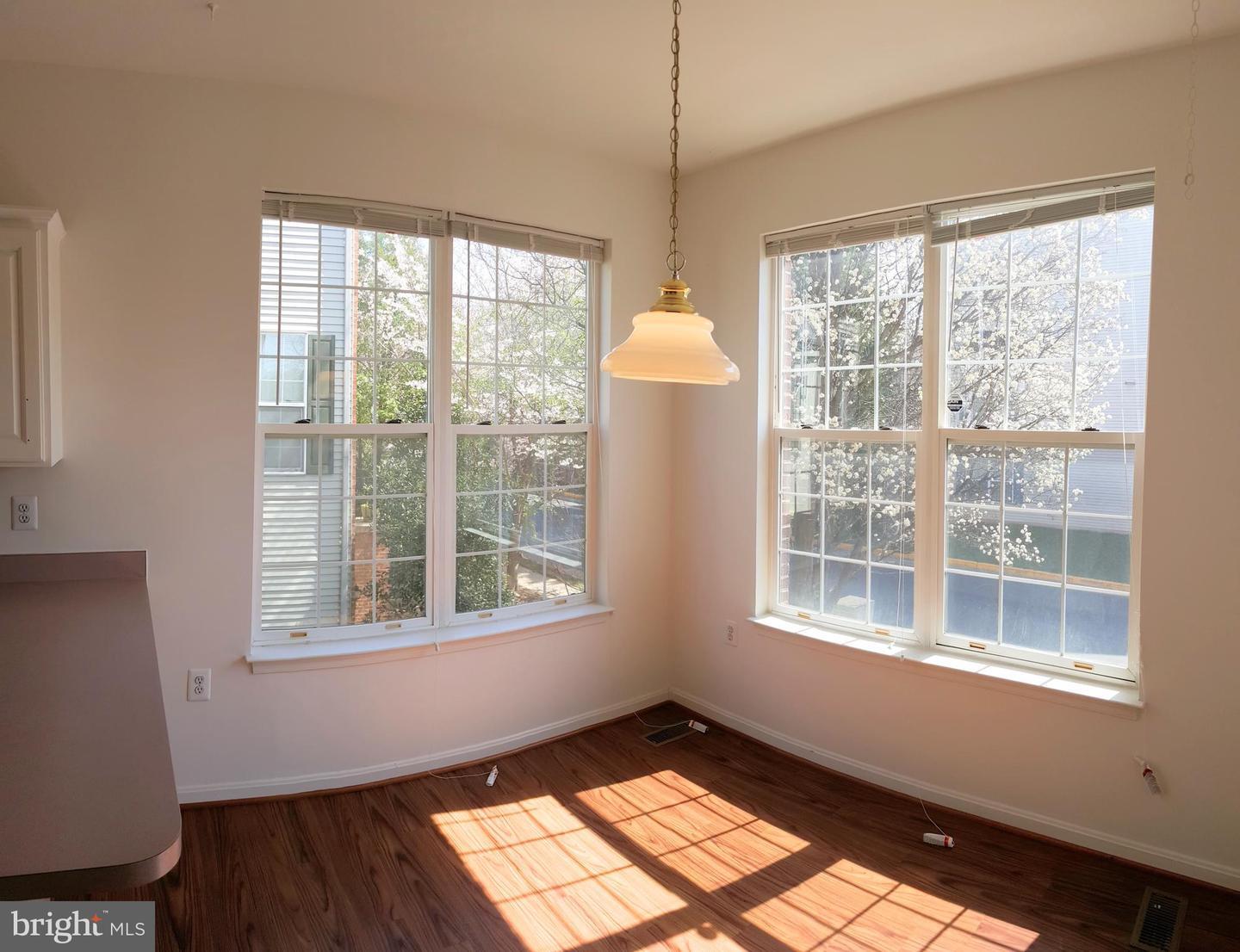 9522 Daniel Lewis Ln, Vienna, VA 22181 - Townhome Rentals in Vienna VA ...