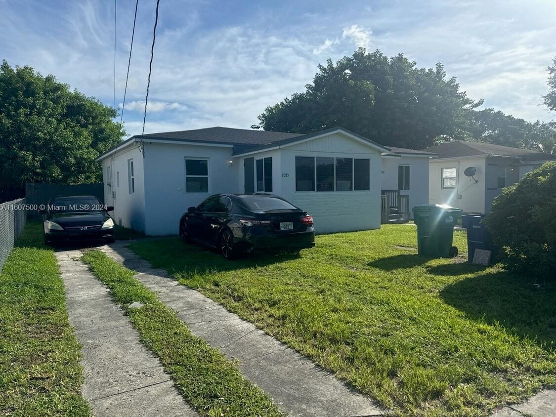 2035 NW 43rd St Unit 2035, Miami, FL 33142 - Room for Rent in Miami, FL ...