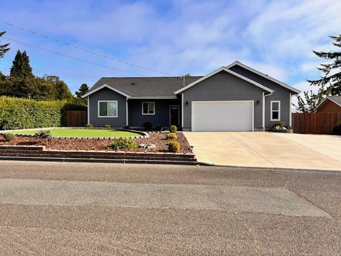 2150 Ohio Ave Unit 2154, North Bend, OR 97459 - Room for Rent in North ...