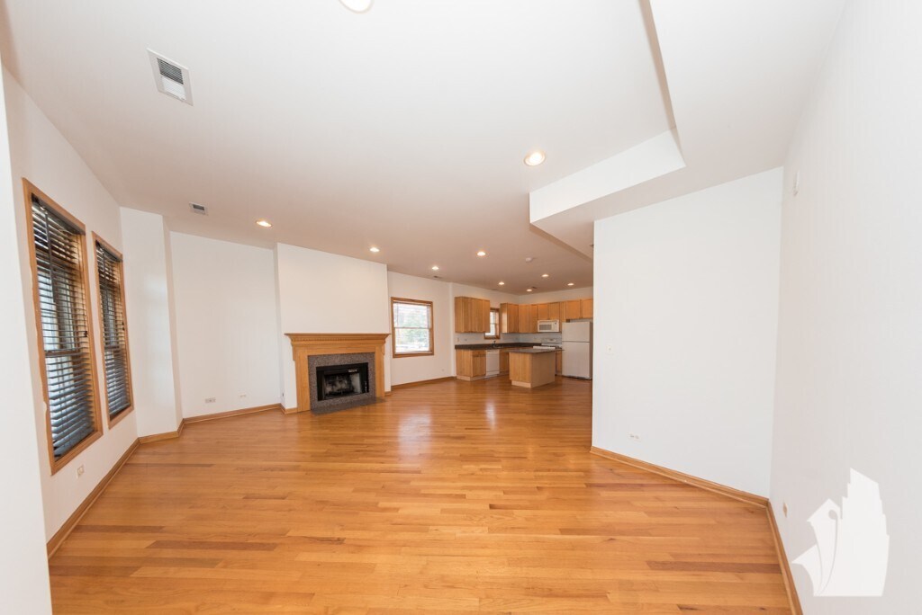2741 N Southport Ave Unit 3, Chicago, IL 60614 - 2741 N Southport Ave Chicago, IL 60614 ...