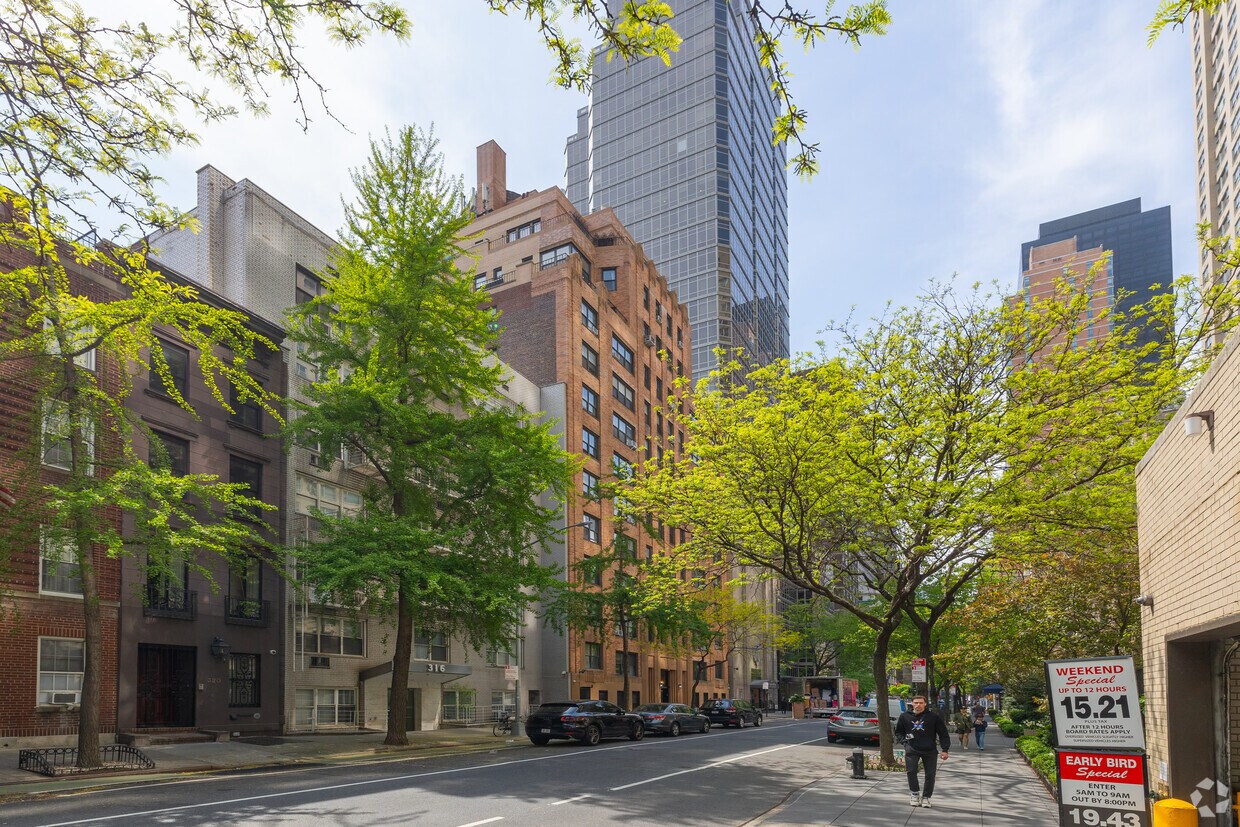 310 E 55Th St, New York, NY 10022 - 310 E 55Th St New York, NY 10022 ...