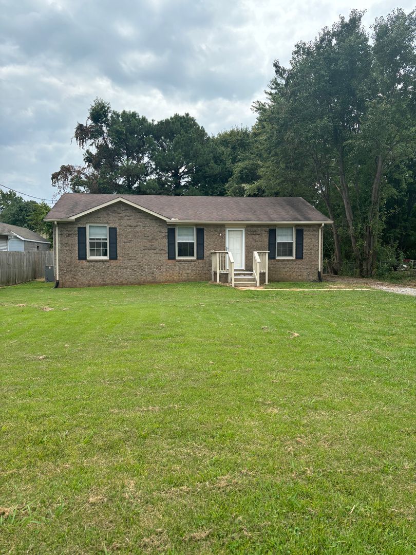 682 Debbie Dr, Clarksville, TN 37042 - House Rental in Clarksville, TN ...