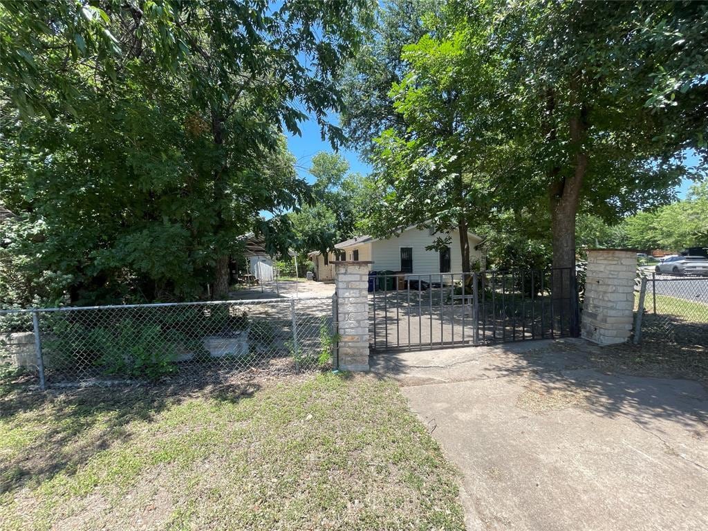 3200 Locke Ln, Austin, TX 78704 - House Rental in Austin, TX ...