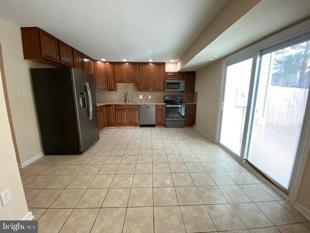 5152 Cottonwood Ct, Fredericksburg, VA 22407 - Townhome Rentals in ...