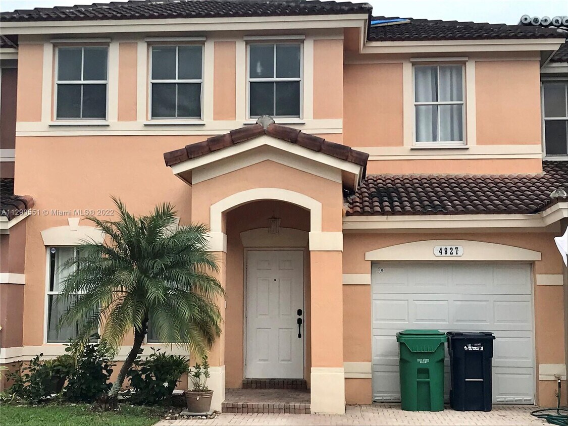 4827 SW 166th Ct, Miami, FL 33185 - Townhome Rentals in Miami FL | Apartments.com
