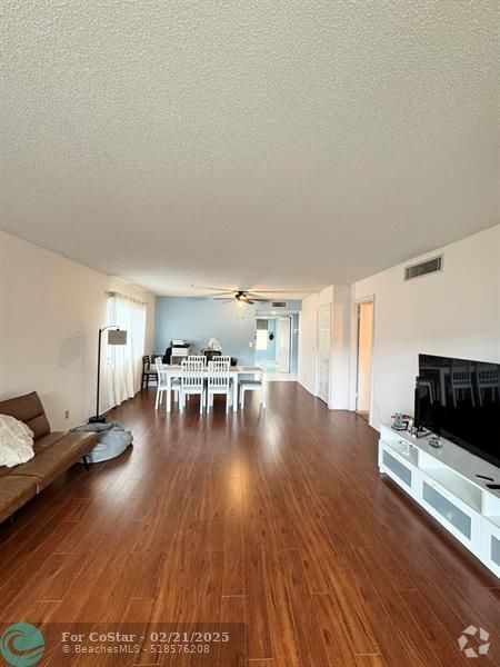 Coconuts Apartments for Rent with Hardwood Floors - Weston, FL - 3 ...