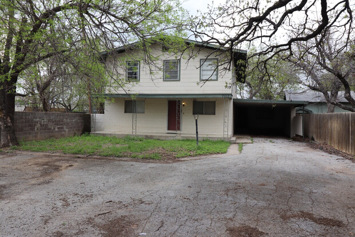 703 Booker St Unit 705, Brownwood, TX 76801 - Apartments in Brownwood ...